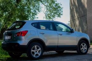 Pelēks Nissan Qashqai 2008 Grobiņa, ar dzinēja tilpumu 2.00 L un nobraukumu 271 tūkst. km par 4390 €, foto 6 vietnē AUTOMOTO.COM.LV