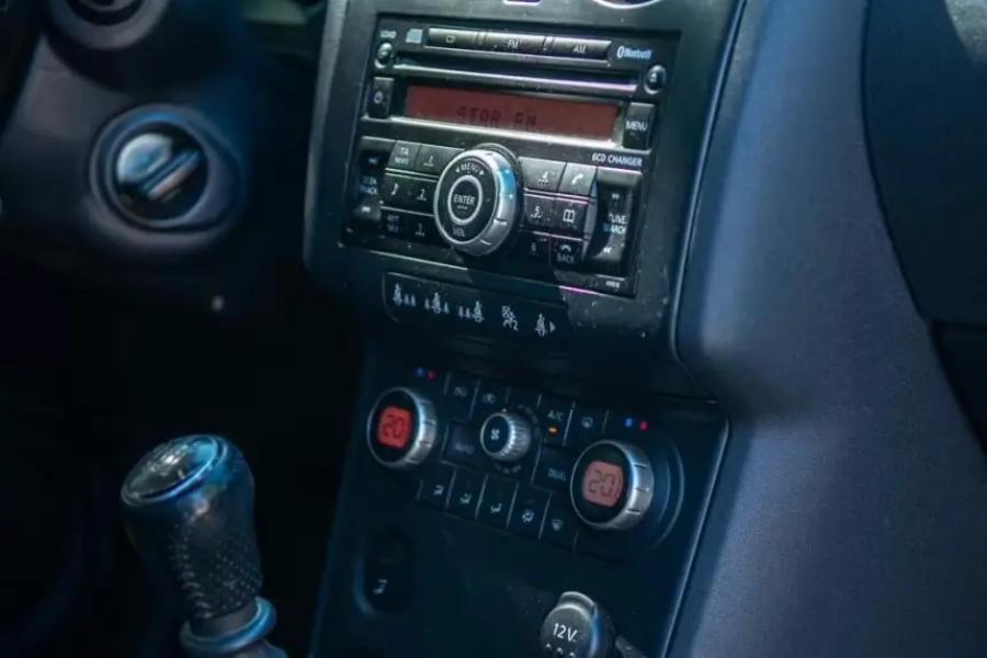 Pelēks Nissan Qashqai 2008 Grobiņa, ar dzinēja tilpumu 2.00 L un nobraukumu 271 tūkst. km par 4390 €, foto 12 vietnē AUTOMOTO.COM.LV