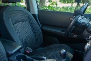Pelēks Nissan Qashqai 2008 Grobiņa, ar dzinēja tilpumu 2.00 L un nobraukumu 271 tūkst. km par 4390 €, foto 13 vietnē AUTOMOTO.COM.LV