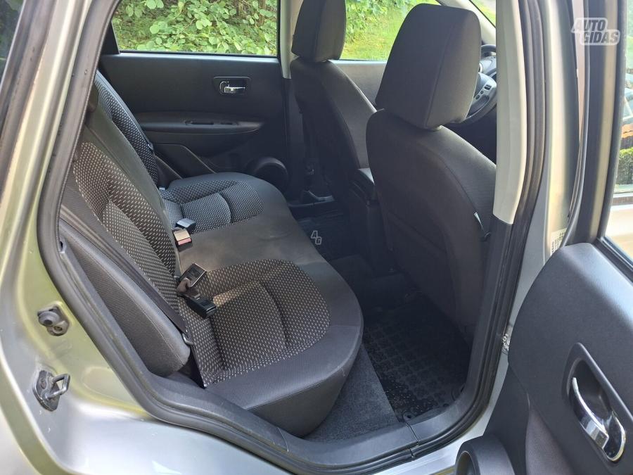Grey Nissan Qashqai 2008 in Anyksciai, with an engine capacity of 1.50 L and mileage of 292 thousand km for 3300 €, photo 17 on AUTOMOTO.COM.LV