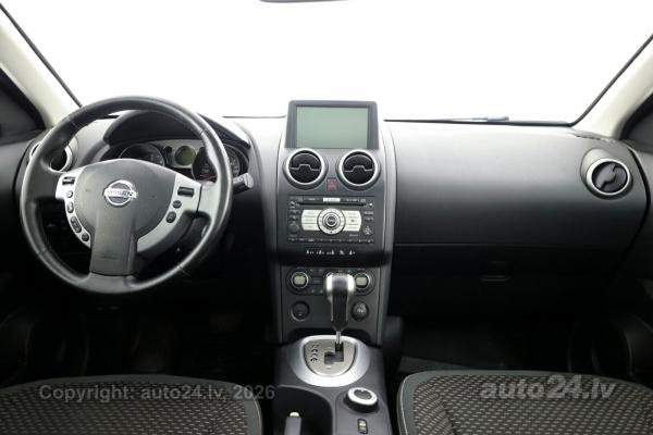 Grey Nissan Qashqai 2008 in Tallinn, with an engine capacity of 2.00 L and mileage of 256 thousand km for 2999 €, photo 5 on AUTOMOTO.COM.LV