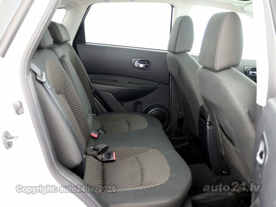 Pelēks Nissan Qashqai 2008 Tallina, ar dzinēja tilpumu 2.00 L un nobraukumu 256 tūkst. km par 2999 €, foto 8 vietnē AUTOMOTO.COM.LV
