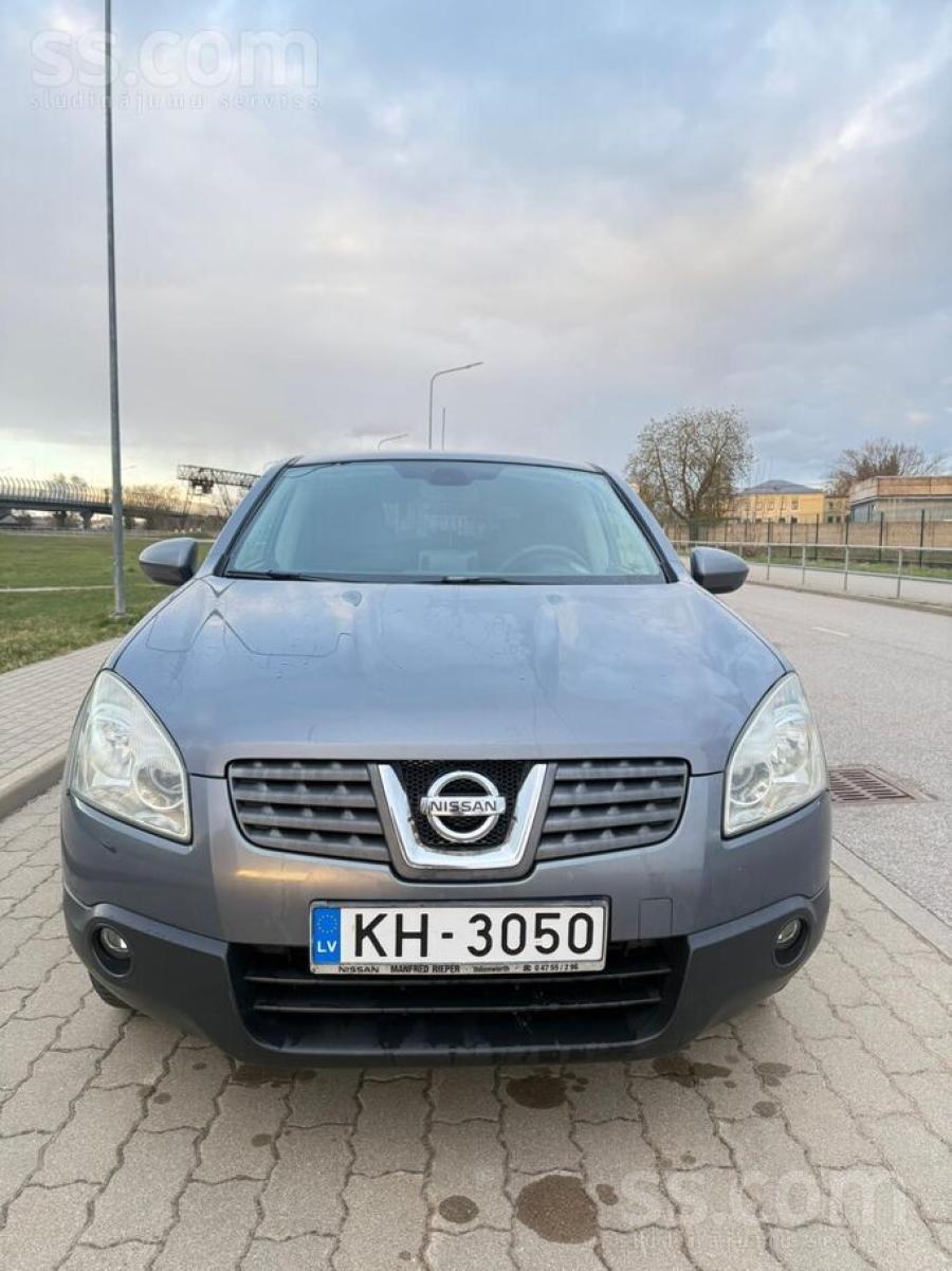 Pelēks Nissan Qashqai 2008 Daugavpils, ar dzinēja tilpumu 2.00 L un nobraukumu 272 tūkst. km par 3400 €, foto 3 vietnē AUTOMOTO.COM.LV