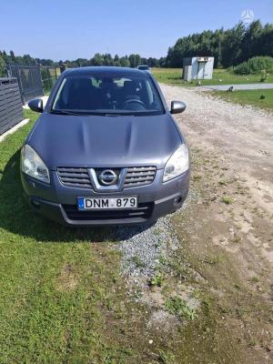 Pelēks Nissan Qashqai 2008 Gargždai, ar dzinēja tilpumu 2.00 L un nobraukumu 228 tūkst. km par 3500 €, foto  vietnē AUTOMOTO.COM.LV