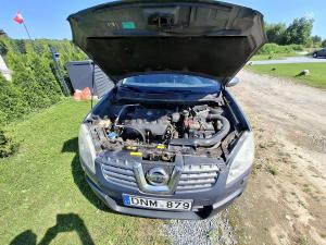 Pelēks Nissan Qashqai 2008 Gargždai, ar dzinēja tilpumu 2.00 L un nobraukumu 228 tūkst. km par 3500 €, foto 10 vietnē AUTOMOTO.COM.LV