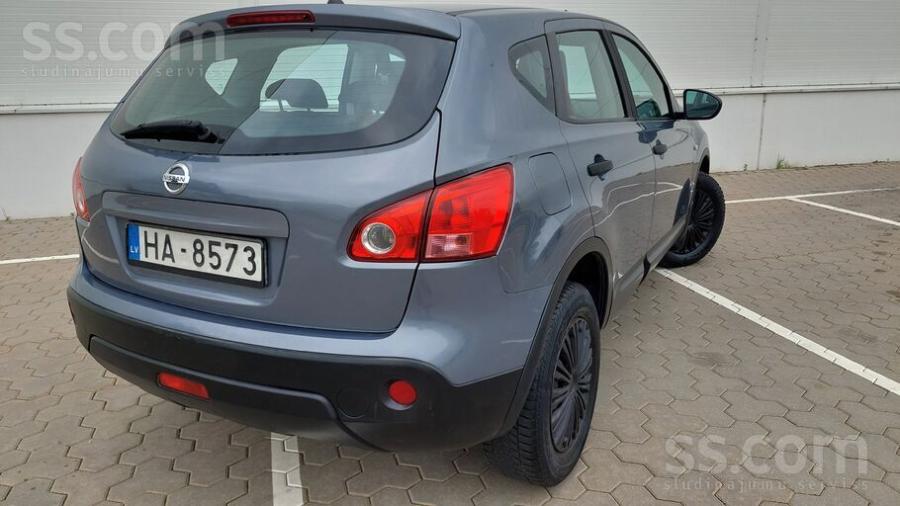 Grey Nissan Qashqai 2008 in Riga, with an engine capacity of 2.00 L and mileage of 205 thousand km for 3600 €, photo 6 on AUTOMOTO.COM.LV