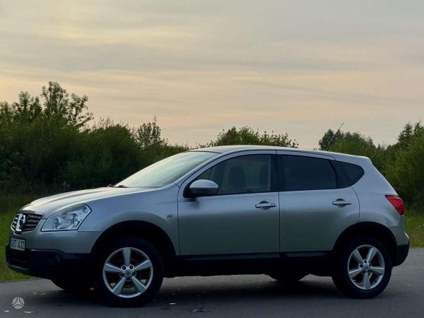 Pelēks Nissan Qashqai 2008 Radviliškis, ar dzinēja tilpumu 1.50 L un nobraukumu 270 tūkst. km par 2350 €, foto 4 vietnē AUTOMOTO.COM.LV