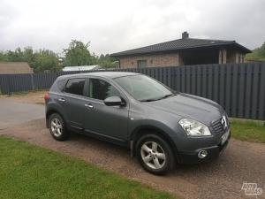 Grey Nissan Qashqai 2008 in Plunge, with an engine capacity of 1.50 L and mileage of 230 thousand km for 3600 €, photo 3 on AUTOMOTO.COM.LV