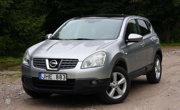 Grey Nissan Qashqai 2008 in Kretinga, with an engine capacity of 1.46 L and mileage of 294 thousand km for 2999 €, photo 5 on AUTOMOTO.COM.LV