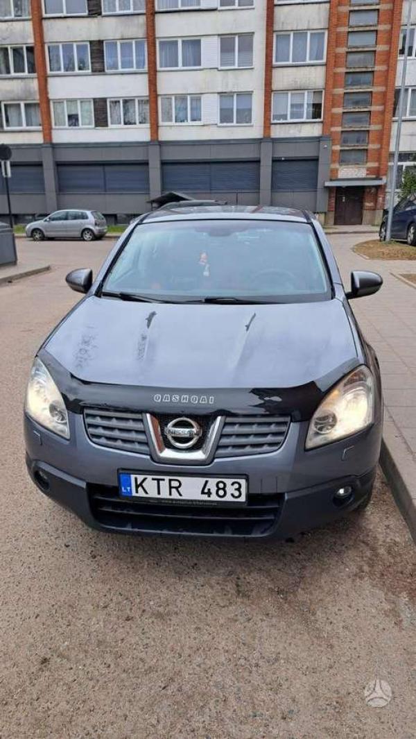 Grey Nissan Qashqai 2008 in Vilnius, with an engine capacity of 2.00 L and mileage of 314 thousand km for 3990 €, photo 1 on AUTOMOTO.COM.LV