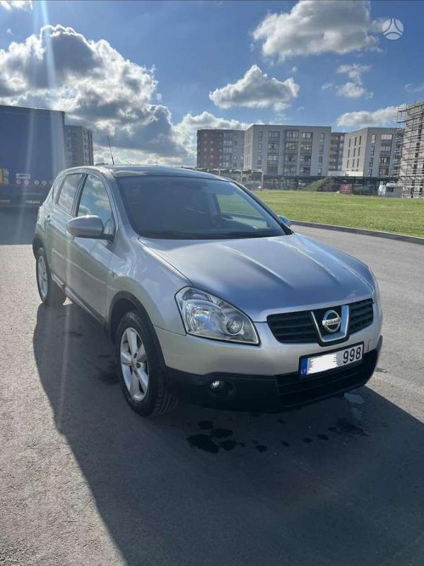 Grey Nissan Qashqai 2008 in Gargzdai, with an engine capacity of 2.00 L and mileage of 409 thousand km for 2800 €, photo 1 on AUTOMOTO.COM.LV