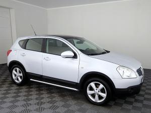 Grey Nissan Qashqai 2008 in Tallinn, with an engine capacity of 2.00 L and mileage of 256 thousand km for 2799 €, photo  on AUTOMOTO.COM.LV