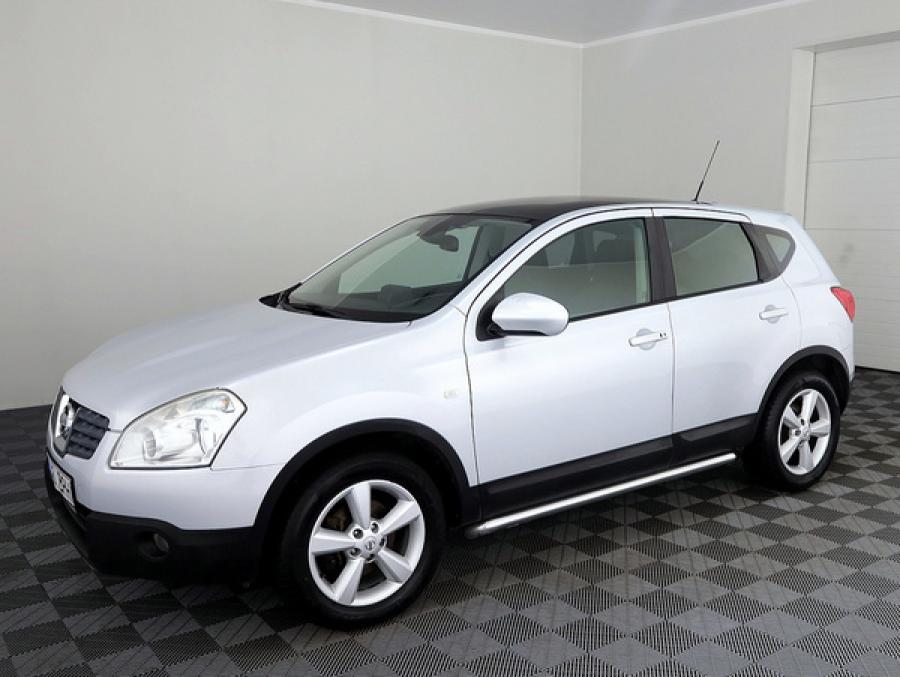 Pelēks Nissan Qashqai 2008 Tallina, ar dzinēja tilpumu 2.00 L un nobraukumu 256 tūkst. km par 2799 €, foto 3 vietnē AUTOMOTO.COM.LV