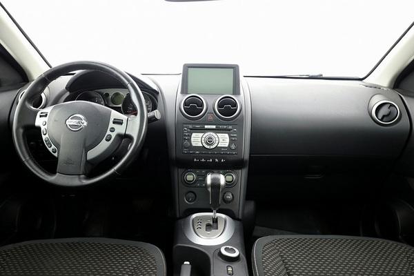 Pelēks Nissan Qashqai 2008 Tallina, ar dzinēja tilpumu 2.00 L un nobraukumu 256 tūkst. km par 2799 €, foto 5 vietnē AUTOMOTO.COM.LV