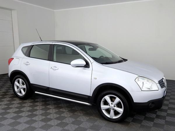 Pelēks Nissan Qashqai 2008 Tallina, ar dzinēja tilpumu 2.00 L un nobraukumu 256 tūkst. km par 2799 €, foto 9 vietnē AUTOMOTO.COM.LV