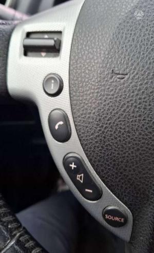 Grey Nissan Qashqai 2008 in Siauliai, with an engine capacity of 1.46 L and mileage of 291 thousand km for 2800 €, photo 10 on AUTOMOTO.COM.LV