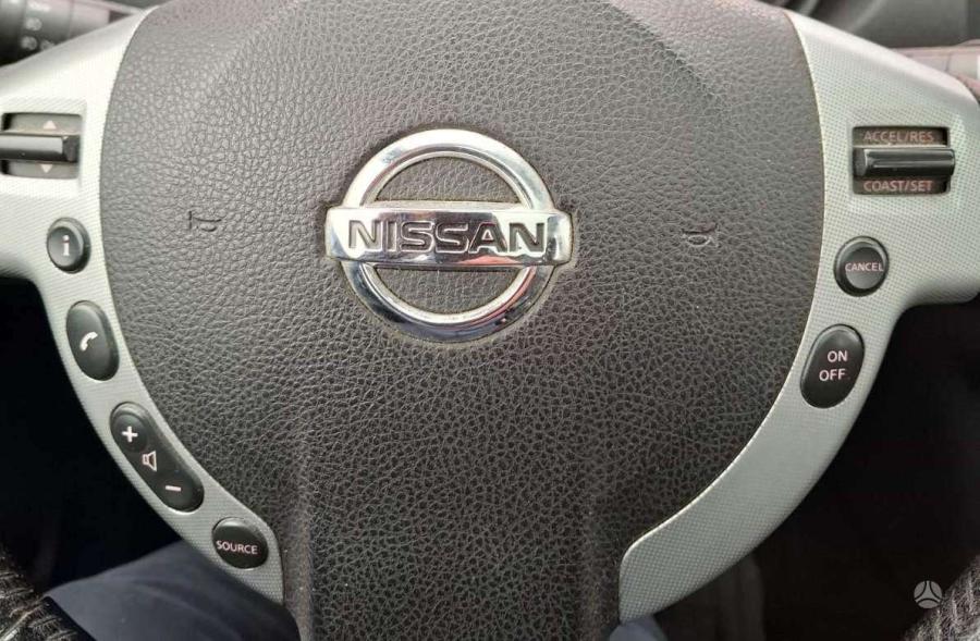 Grey Nissan Qashqai 2008 in Siauliai, with an engine capacity of 1.46 L and mileage of 291 thousand km for 2800 €, photo 12 on AUTOMOTO.COM.LV