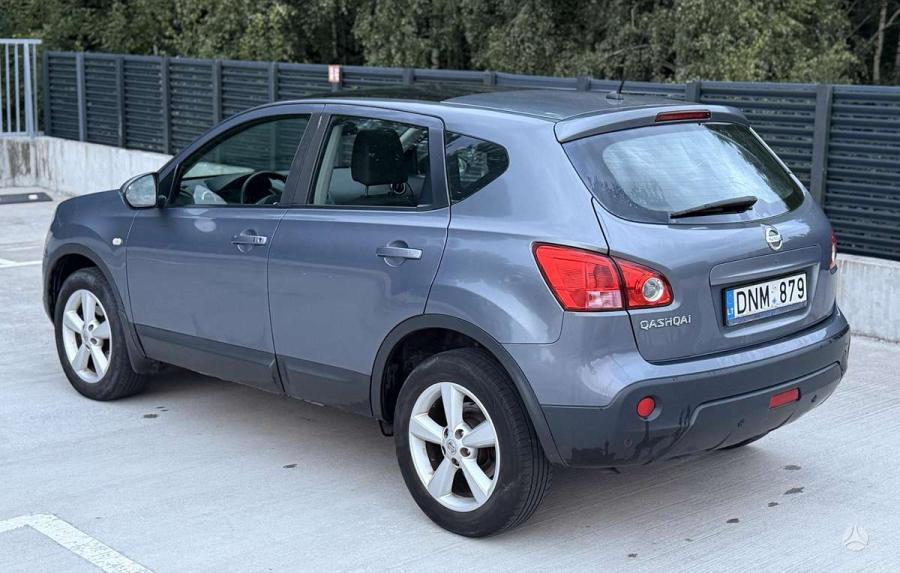 Серый Ниссан Кашкай 2008 в Вильнюс, объемом двигателя 2.00 л и пробегом 225 тыс. км за 2700 €, фото 4 на AUTOMOTO.COM.LV