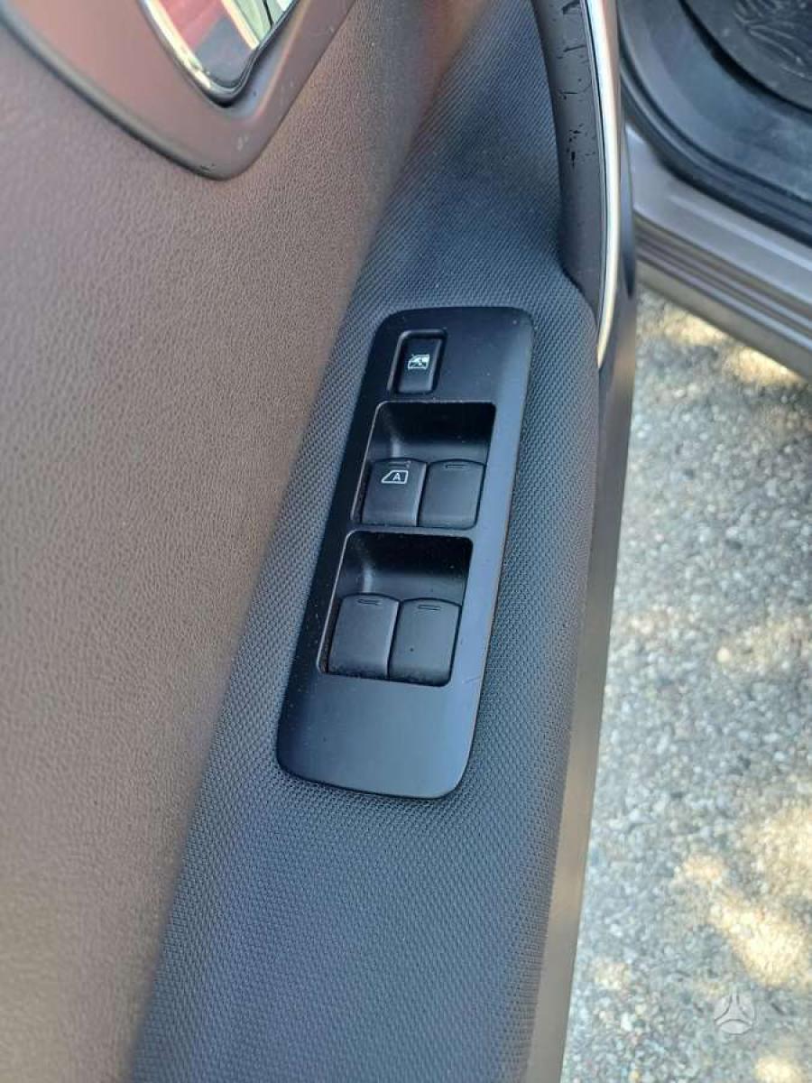 Серый Ниссан Кашкай 2008 в Вильнюс, объемом двигателя 1.60 л и пробегом 191 тыс. км за 3600 €, фото 4 на AUTOMOTO.COM.LV