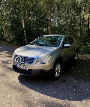 Grey Nissan Qashqai 2008 in Vilnius, with an engine capacity of 2.00 L and mileage of 228 thousand km for 3450 €, photo  on AUTOMOTO.COM.LV