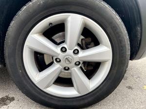 Grey Nissan Qashqai 2008 in Vilnius, with an engine capacity of 2.00 L and mileage of 228 thousand km for 3450 €, photo 9 on AUTOMOTO.COM.LV