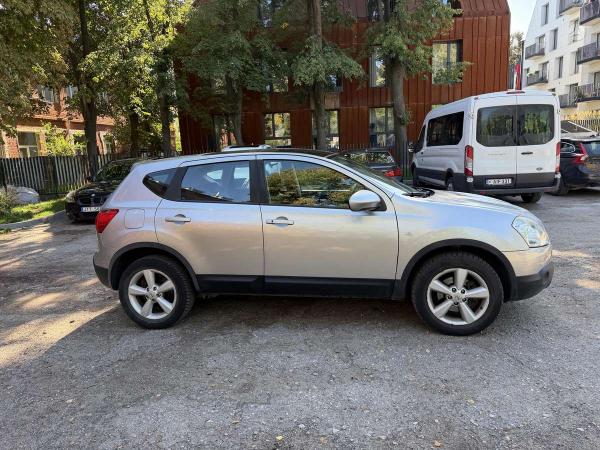 Grey Nissan Qashqai 2008 in Kaunas, with an engine capacity of 2.00 L and mileage of 220 thousand km for 1799 €, photo 9 on AUTOMOTO.COM.LV