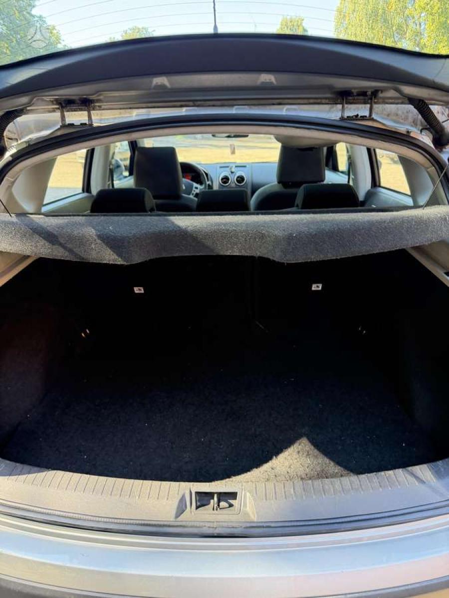 Pelēks Nissan Qashqai 2008 Kauņa, ar dzinēja tilpumu 2.00 L un nobraukumu 220 tūkst. km par 1799 €, foto 13 vietnē AUTOMOTO.COM.LV
