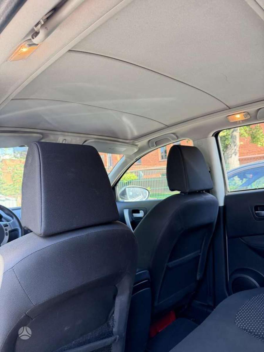 Pelēks Nissan Qashqai 2008 Kauņa, ar dzinēja tilpumu 2.00 L un nobraukumu 220 tūkst. km par 1799 €, foto 16 vietnē AUTOMOTO.COM.LV