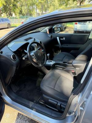 Pelēks Nissan Qashqai 2008 Kauņa, ar dzinēja tilpumu 2.00 L un nobraukumu 220 tūkst. km par 1799 €, foto 18 vietnē AUTOMOTO.COM.LV