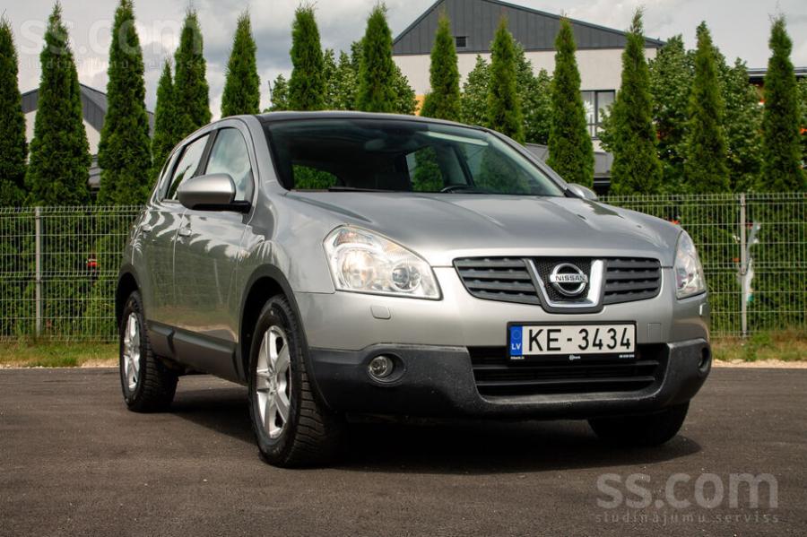 Pelēks Nissan Qashqai 2008 Jelgava, ar dzinēja tilpumu 2.00 L un nobraukumu 261 tūkst. km par 3600 €, foto 1 vietnē AUTOMOTO.COM.LV