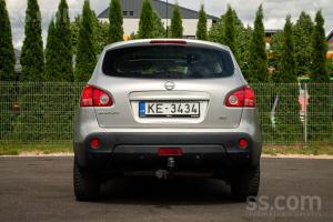 Pelēks Nissan Qashqai 2008 Jelgava, ar dzinēja tilpumu 2.00 L un nobraukumu 261 tūkst. km par 3600 €, foto 6 vietnē AUTOMOTO.COM.LV