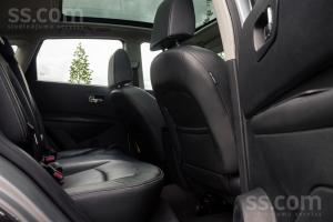 Pelēks Nissan Qashqai 2008 Jelgava, ar dzinēja tilpumu 2.00 L un nobraukumu 261 tūkst. km par 3600 €, foto 9 vietnē AUTOMOTO.COM.LV