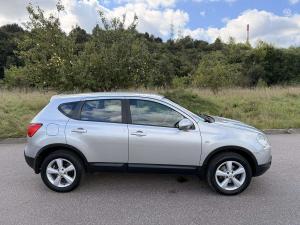 Pelēks Nissan Qashqai 2008 Viļņa, ar dzinēja tilpumu 2.00 L un nobraukumu 191 tūkst. km par 5950 €, foto 5 vietnē AUTOMOTO.COM.LV