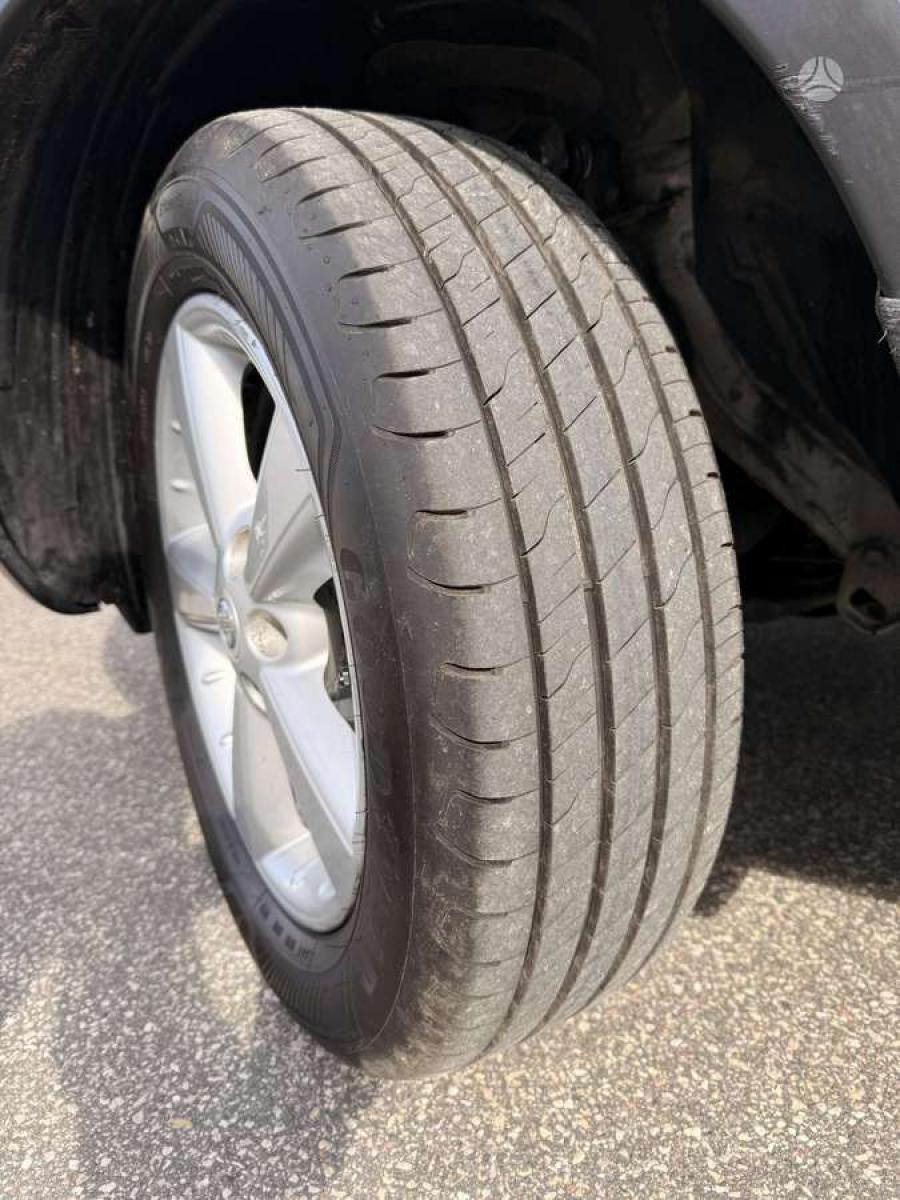 Pelēks Nissan Qashqai 2008 Viļņa, ar dzinēja tilpumu 2.00 L un nobraukumu 191 tūkst. km par 5950 €, foto 14 vietnē AUTOMOTO.COM.LV