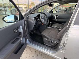 Pelēks Nissan Qashqai 2008 Viļņa, ar dzinēja tilpumu 2.00 L un nobraukumu 191 tūkst. km par 5950 €, foto 25 vietnē AUTOMOTO.COM.LV