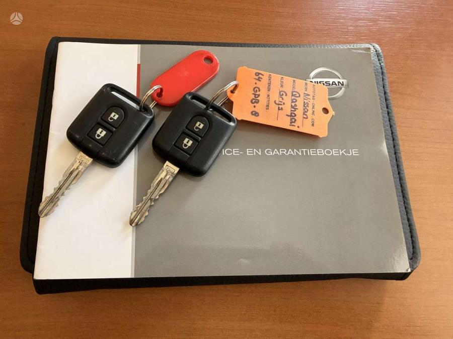 Pelēks Nissan Qashqai 2008 Viļņa, ar dzinēja tilpumu 2.00 L un nobraukumu 191 tūkst. km par 5950 €, foto 42 vietnē AUTOMOTO.COM.LV