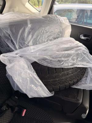Pelēks Nissan Qashqai 2008 Viļņa, ar dzinēja tilpumu 2.00 L un nobraukumu 191 tūkst. km par 5950 €, foto 47 vietnē AUTOMOTO.COM.LV