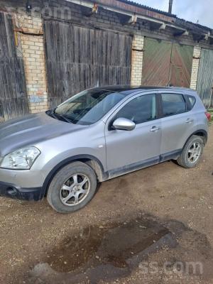 Pelēks Nissan Qashqai 2008 Cēsis, ar dzinēja tilpumu 2.00 L un nobraukumu 233 tūkst. km par 3750 €, foto 3 vietnē AUTOMOTO.COM.LV