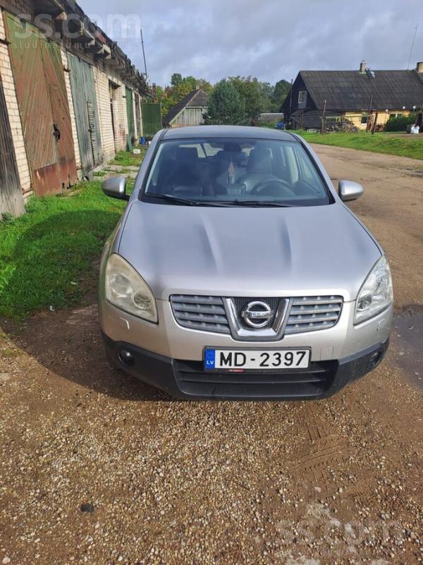 Pelēks Nissan Qashqai 2008 Cēsis, ar dzinēja tilpumu 2.00 L un nobraukumu 233 tūkst. km par 3750 €, foto 4 vietnē AUTOMOTO.COM.LV