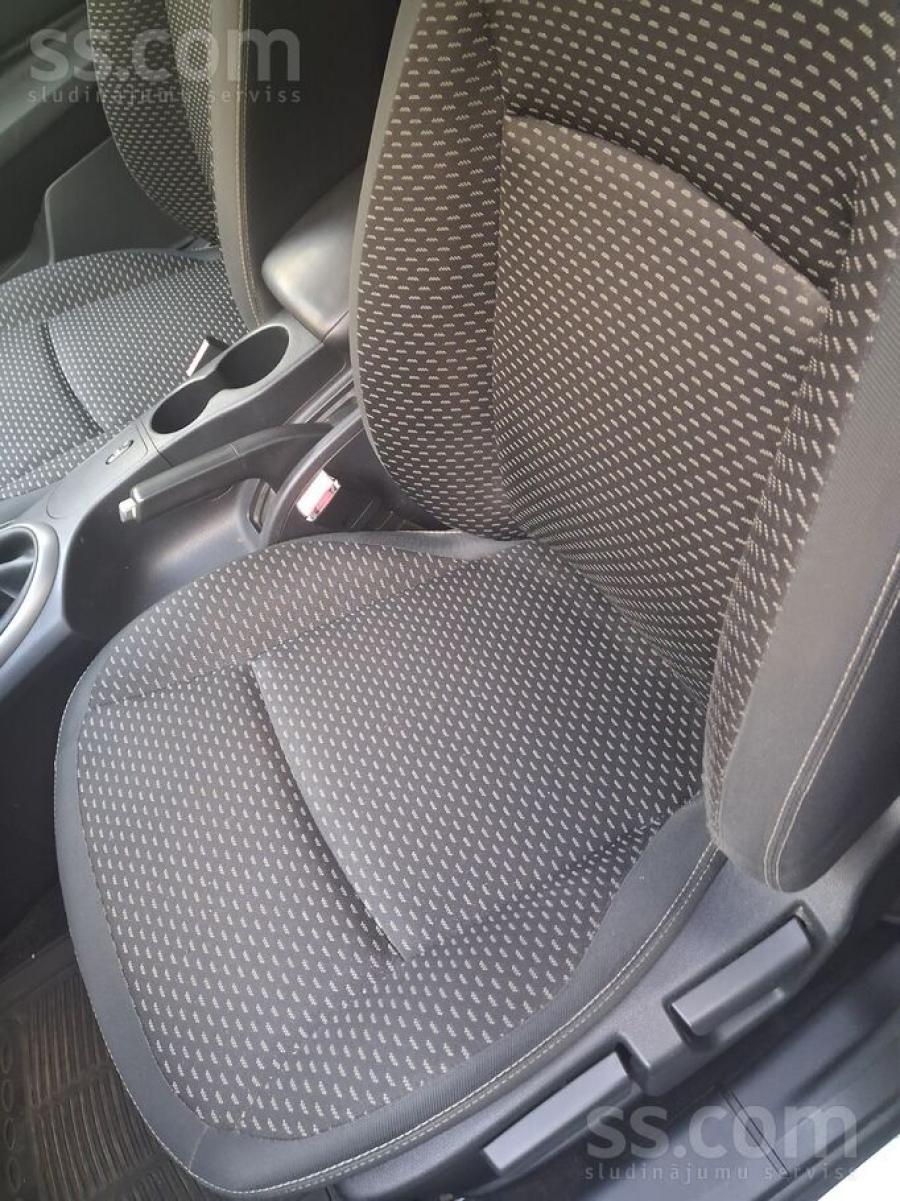 Pelēks Nissan Qashqai 2008 Rīga, ar dzinēja tilpumu 2.00 L un nobraukumu 203 tūkst. km par 3600 €, foto 8 vietnē AUTOMOTO.COM.LV