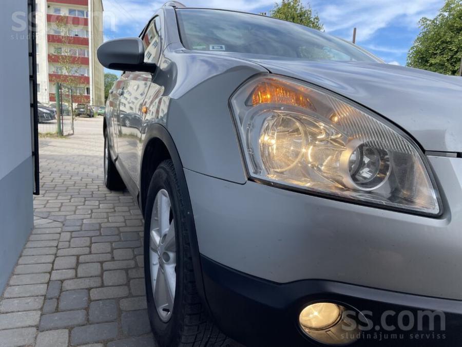 Grey Nissan Qashqai 2009 in Talsi, with an engine capacity of 2.00 L and mileage of 268 thousand km for 3550 €, photo 21 on AUTOMOTO.COM.LV