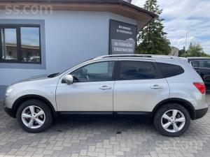 Grey Nissan Qashqai 2009 in Talsi, with an engine capacity of 2.00 L and mileage of 268 thousand km for 3550 €, photo 23 on AUTOMOTO.COM.LV