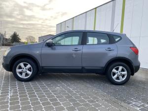 Pelēks Nissan Qashqai 2009 Raseiniai, ar dzinēja tilpumu 2.00 L un nobraukumu 300 tūkst. km par 3350 €, foto 3 vietnē AUTOMOTO.COM.LV