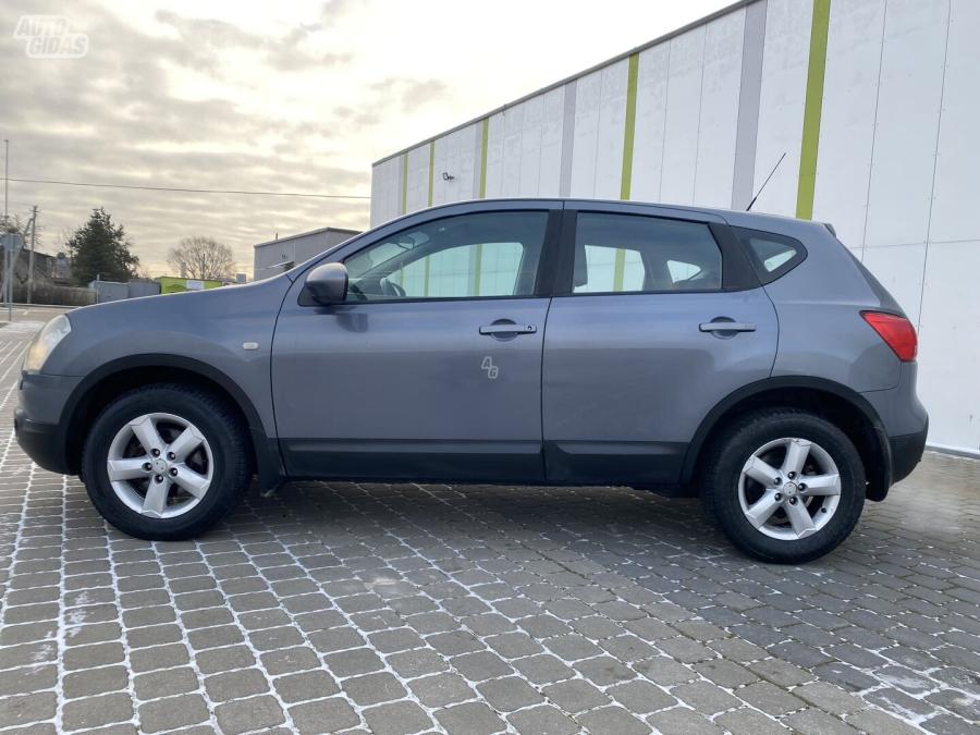 Pelēks Nissan Qashqai 2009 Raseiniai, ar dzinēja tilpumu 2.00 L un nobraukumu 300 tūkst. km par 3350 €, foto 3 vietnē AUTOMOTO.COM.LV