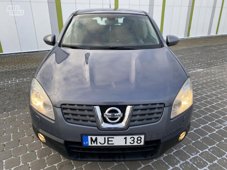 Pelēks Nissan Qashqai 2009 Raseiniai, ar dzinēja tilpumu 2.00 L un nobraukumu 300 tūkst. km par 3350 €, foto 6 vietnē AUTOMOTO.COM.LV