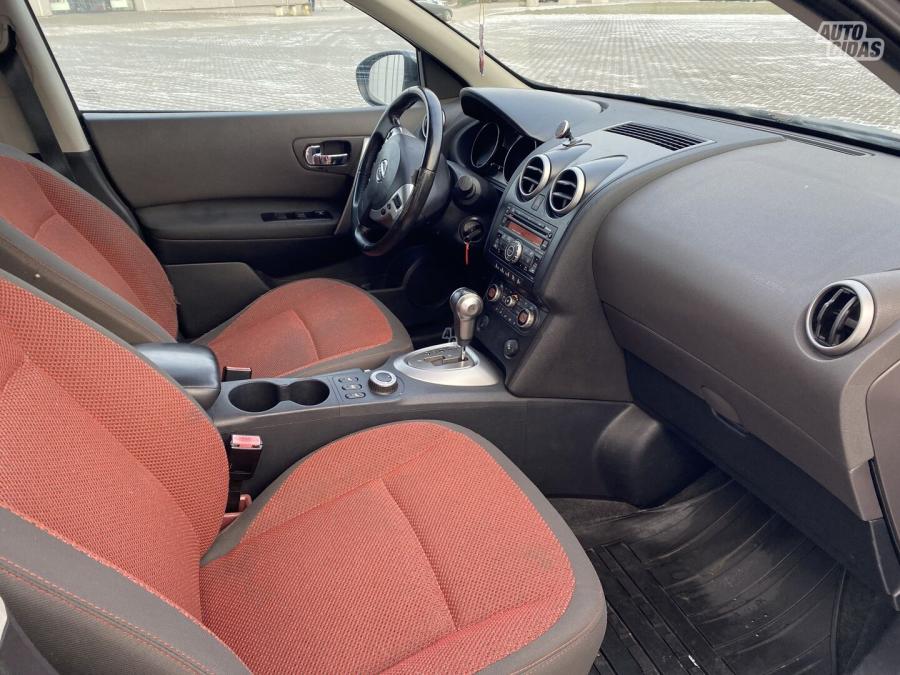 Pelēks Nissan Qashqai 2009 Raseiniai, ar dzinēja tilpumu 2.00 L un nobraukumu 300 tūkst. km par 3350 €, foto 19 vietnē AUTOMOTO.COM.LV
