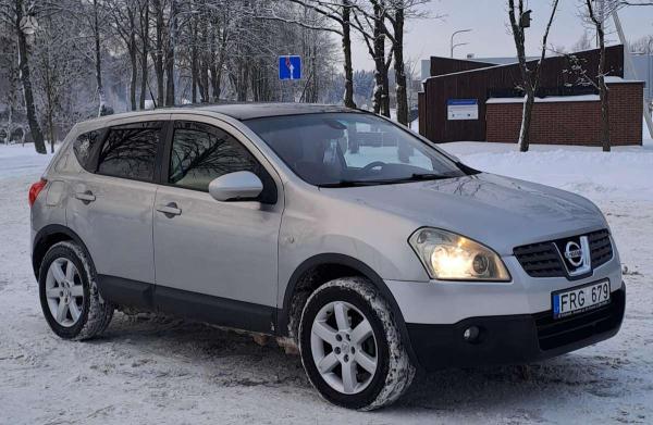 Grey Nissan Qashqai 2009 in Kaunas, with an engine capacity of 1.46 L and mileage of 306 thousand km for 2800 €, photo 1 on AUTOMOTO.COM.LV