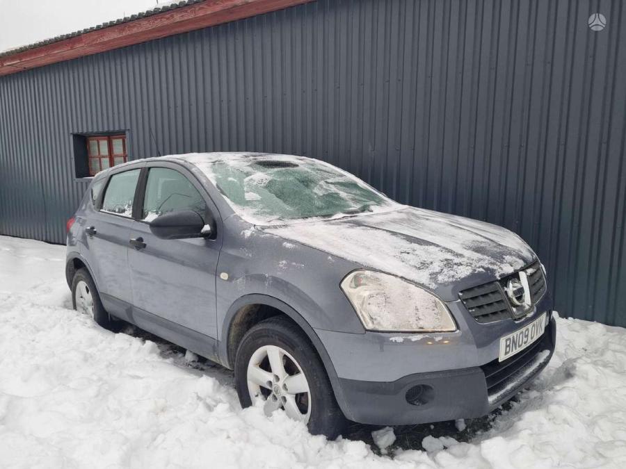 Pelēks Nissan Qashqai 2009 Tauragė, ar dzinēja tilpumu 1.60 L un nobraukumu 170 tūkst. km par 1450 €, foto 2 vietnē AUTOMOTO.COM.LV
