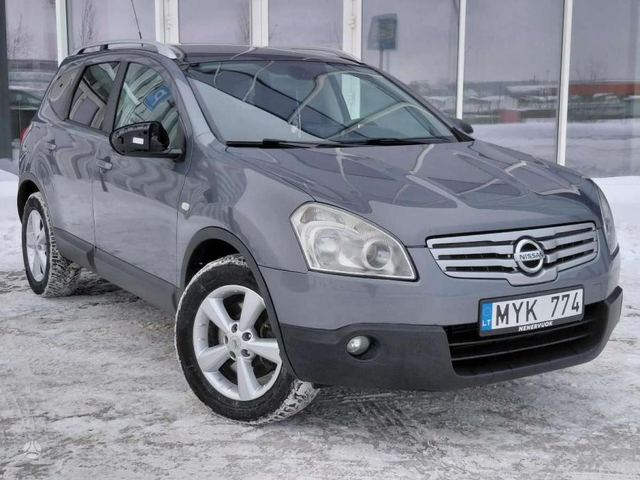 Pelēks Nissan Qashqai 2009 Viļņa, ar dzinēja tilpumu 2.00 L un nobraukumu 358 tūkst. km par 3500 €, foto 1 vietnē AUTOMOTO.COM.LV