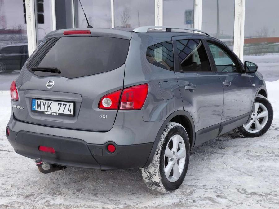 Pelēks Nissan Qashqai 2009 Viļņa, ar dzinēja tilpumu 2.00 L un nobraukumu 358 tūkst. km par 3500 €, foto 6 vietnē AUTOMOTO.COM.LV